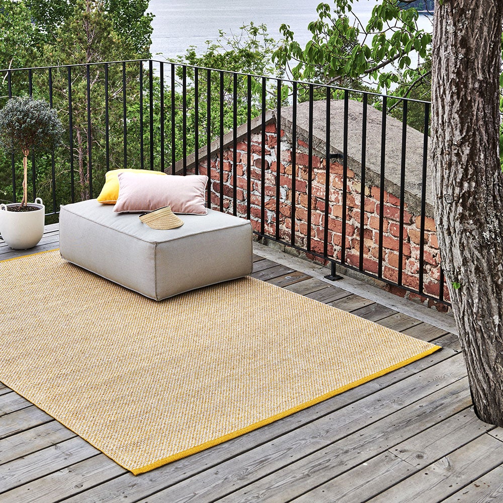 Pappelina Effi matta 60x125 cm mustard | Köp mattan från Hulténs